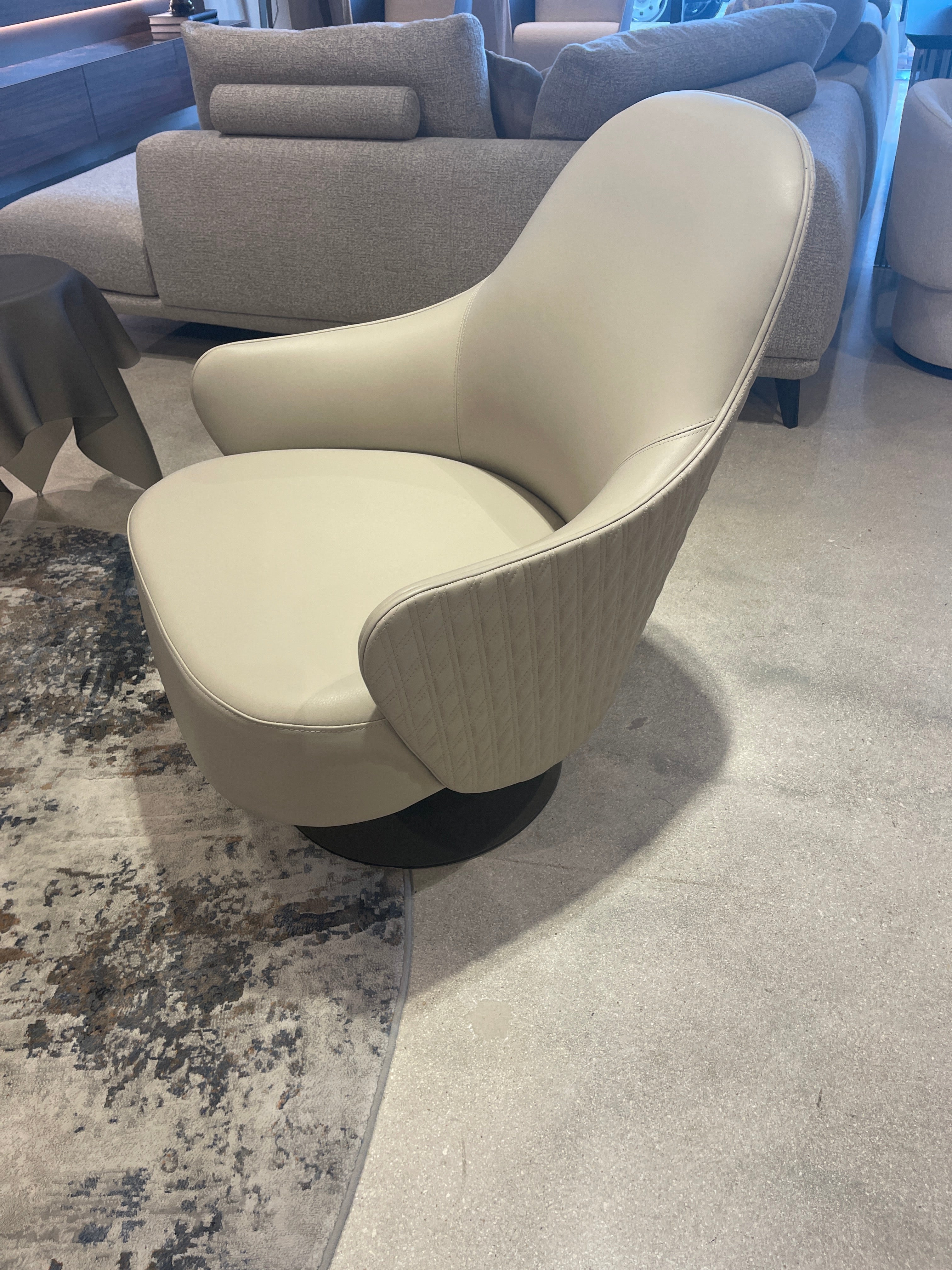 Reflex Ludwig Arm Chair in Cream – ITALO DESIGN ONLINE OUTLET